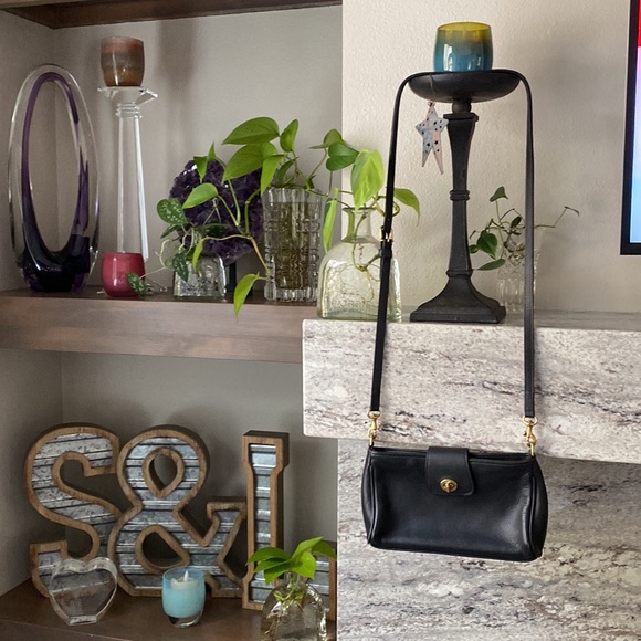 Coach | Bags | Vintage 9s Turnlock Leather Crossbody Purse Creed 954 ...